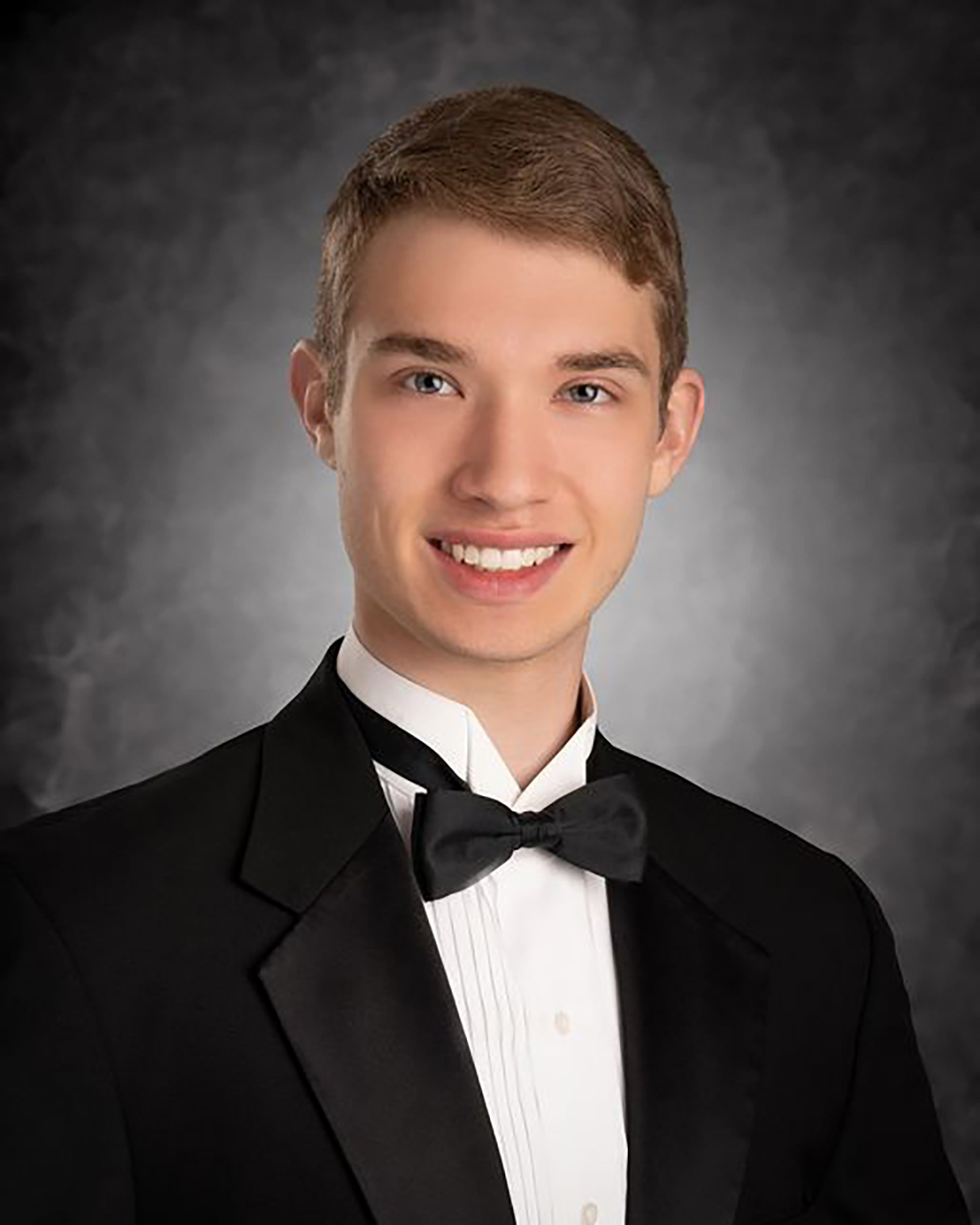 Laurin Receives Braw Caddie Clan Award | News, Sports, Jobs - Post Journal